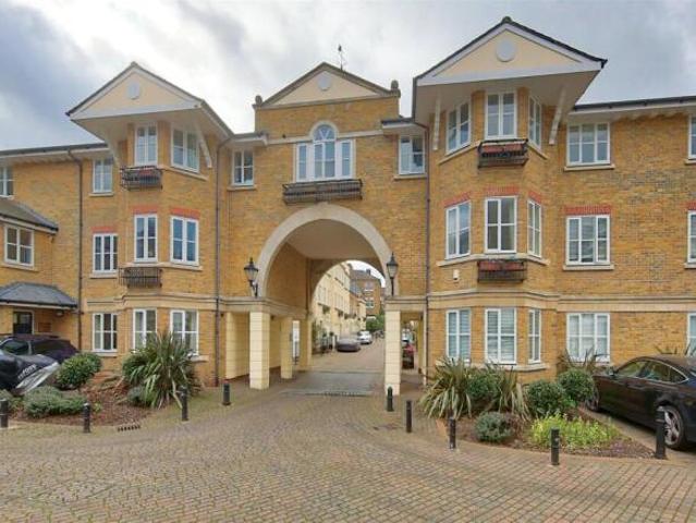 2 bedroom flat for rent in Sycamore Mew Clapham Old Town, SW4