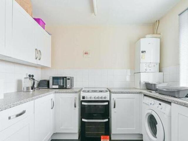 2 Bedroom Flat For Rent In Sydenham, London