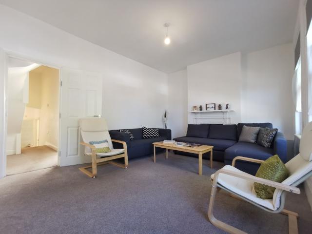 2 bedroom flat flat/apartment To Let in Willesden