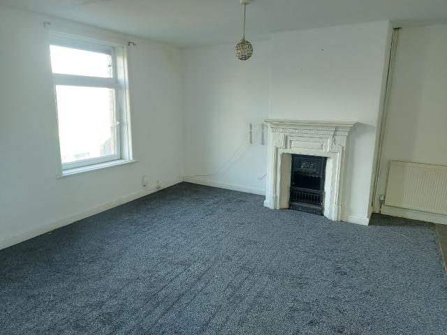 2 bedroom flat flat/apartment To Let in Bradford