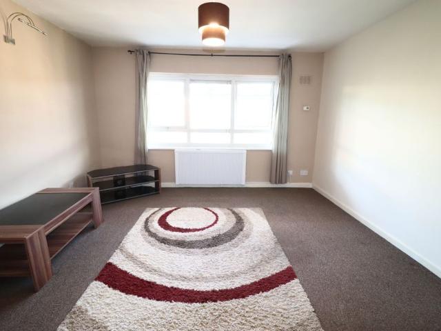 2 Bedroom Flat Flat/apartment To Rent