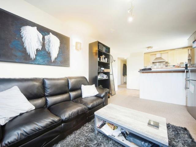 2 BEDROOM FLAT GLENDINNING AVENUE, DT4 7QF, Weymouth