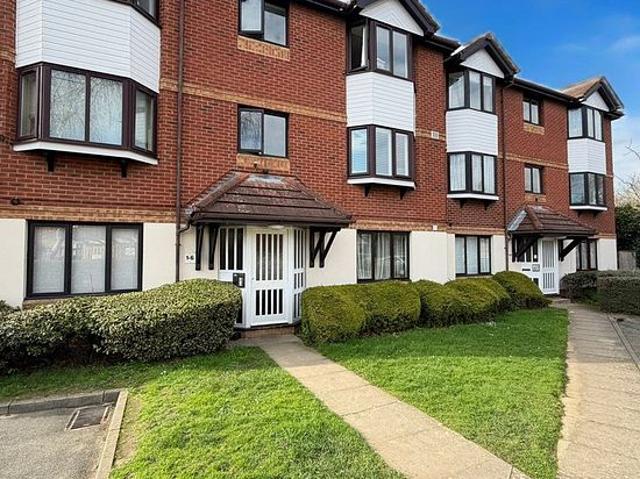 2 bedroom flat in Twickenham