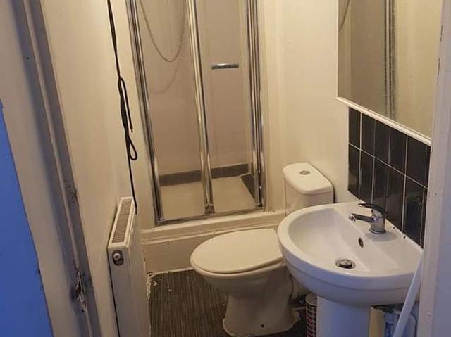 2 bedroom flat in Walsall