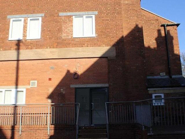 2 bedroom flat in Walsall