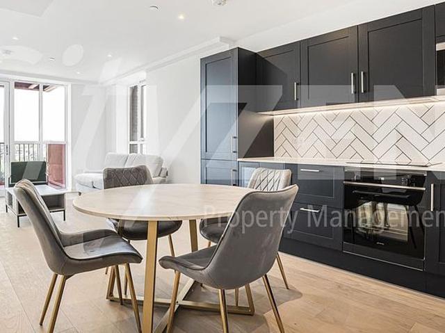 2 bedroom flat in Wembley