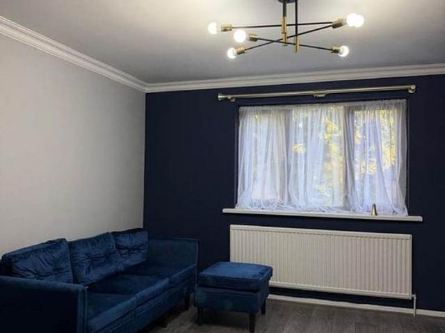 2 bedroom flat in Wembley