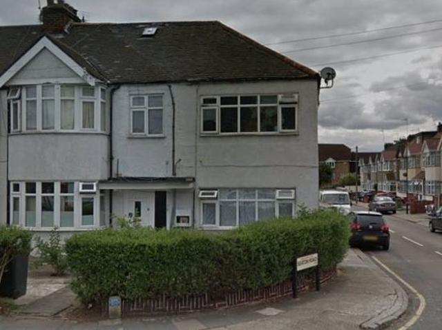 2 bedroom flat in Wembley