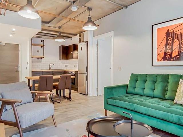 2 bedroom flat in Wembley