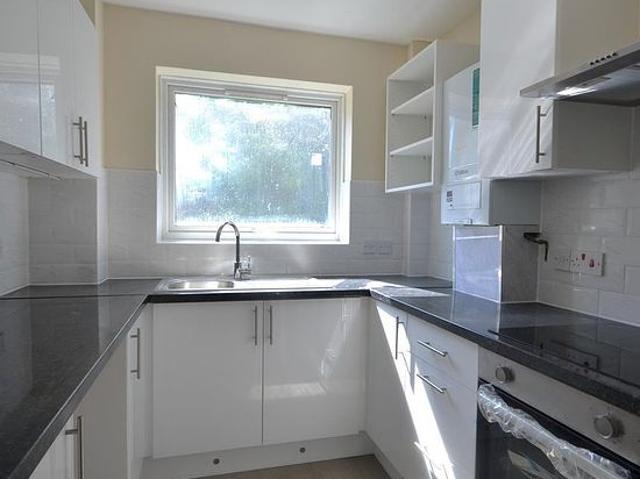 2 bedroom flat in Wembley