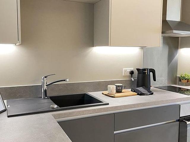 2 bedroom flat in West Bromwich