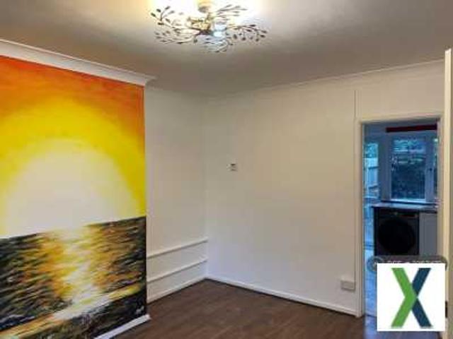 2 bedroom flat in Winchester Road, Feltham, TW13 2 bed #2357472