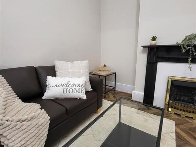 2 bedroom flat in Belvedere