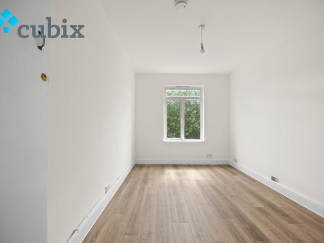 2 bedroom flat in Bermondsey