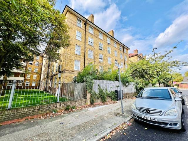 2 Bedroom Flat in Bethnal Green