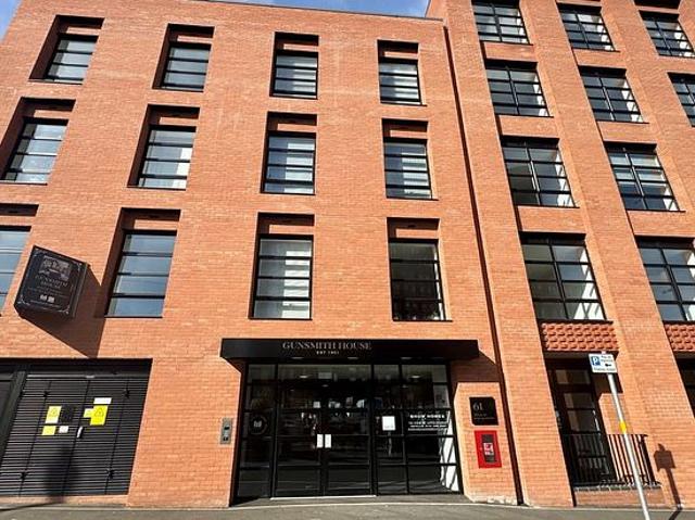 2 bedroom flat in Birmingham