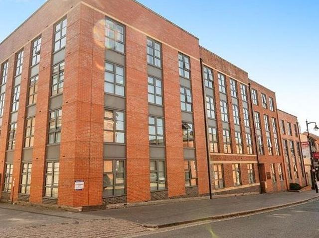 2 bedroom flat in Birmingham