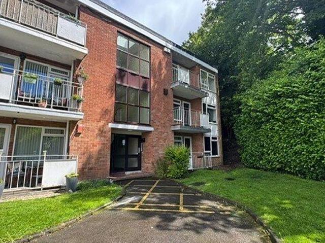 2 bedroom flat in Birmingham