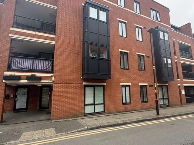 2 bedroom flat in Birmingham