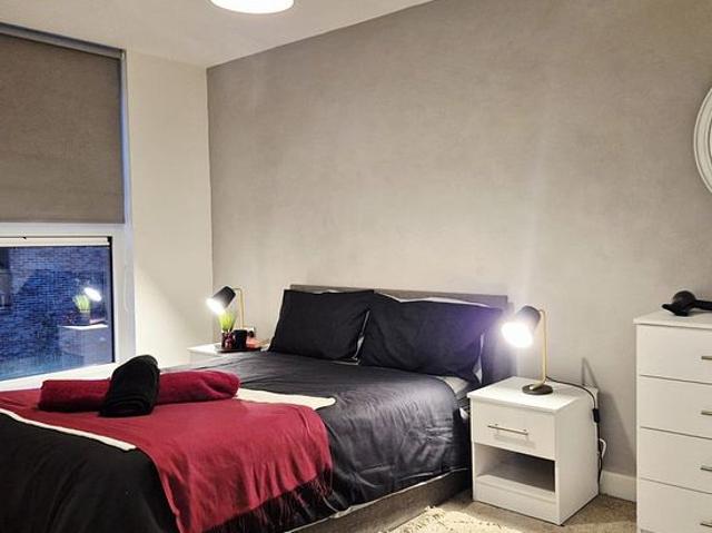 2 bedroom flat in Birmingham