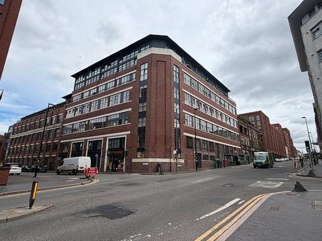 2 bedroom flat in Birmingham