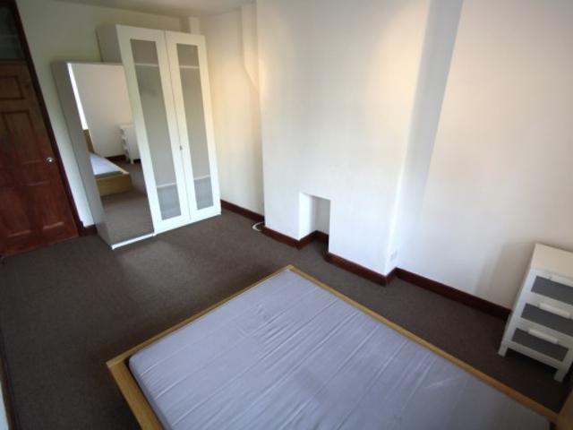 2 Bedroom Flat in Bloomsbury/KIngs Cross Pads for Students