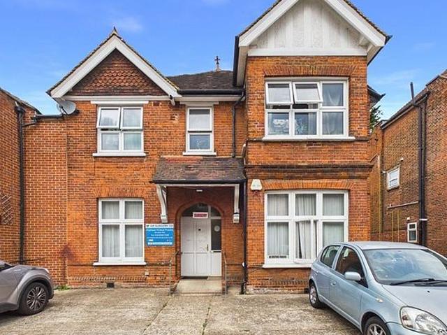 2 bedroom flat in Bromley