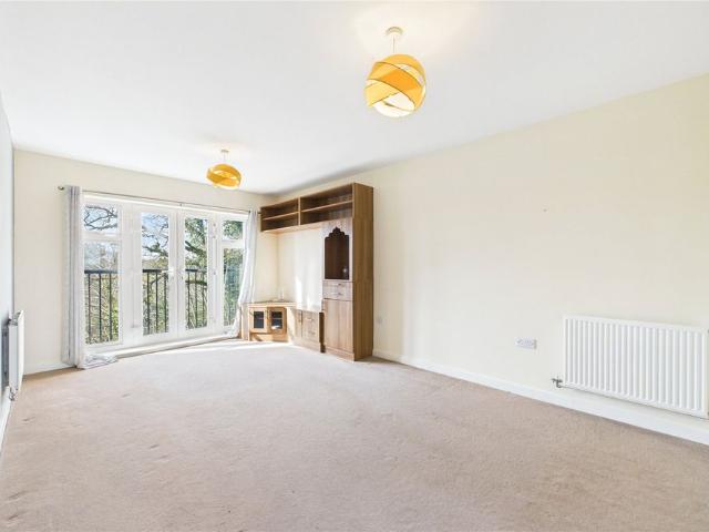 2 bedroom Flat in Centrifuge Way, Farnborough