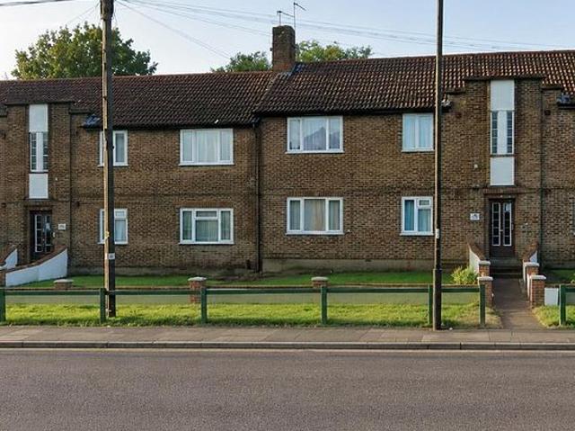 2 bedroom flat in Enfield