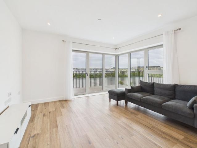2 bedroom Flat in Flagstaff Road, Reading