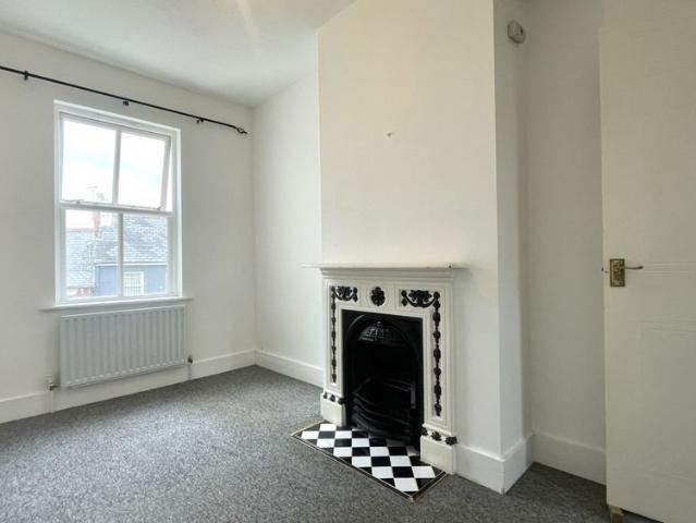 2 bedroom Flat in Gordon Road