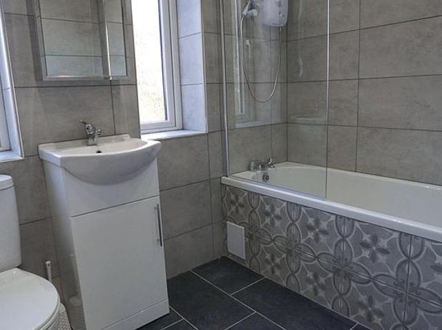 2 bedroom flat in Glasgow