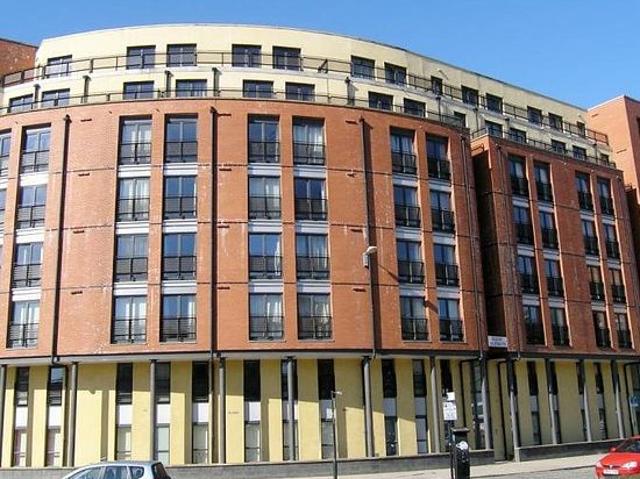 2 bedroom flat in Glasgow