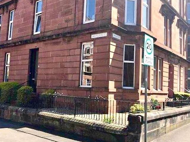 2 bedroom flat in Glasgow