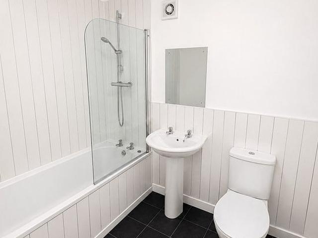 2 bedroom flat in Glasgow