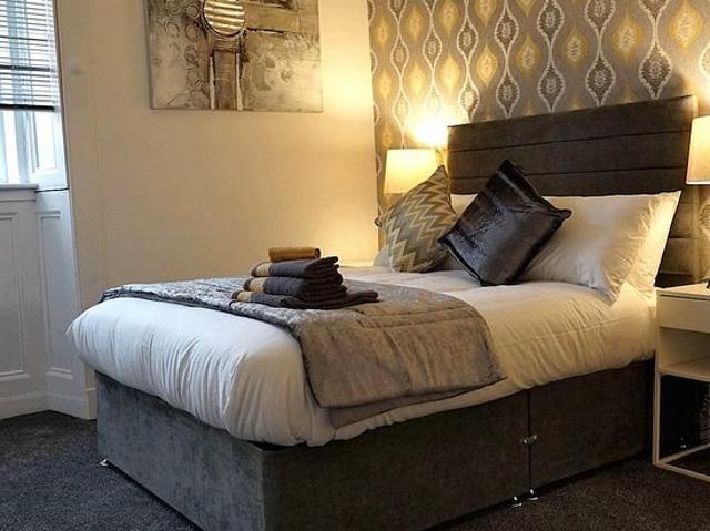 2 bedroom flat in Glasgow