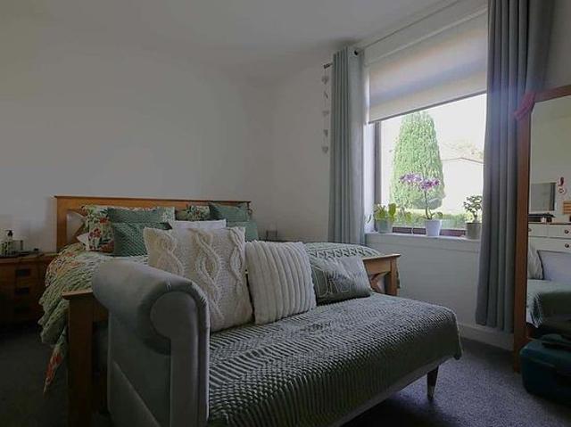 2 bedroom flat in Glasgow