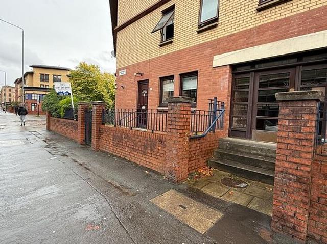2 bedroom flat in Glasgow