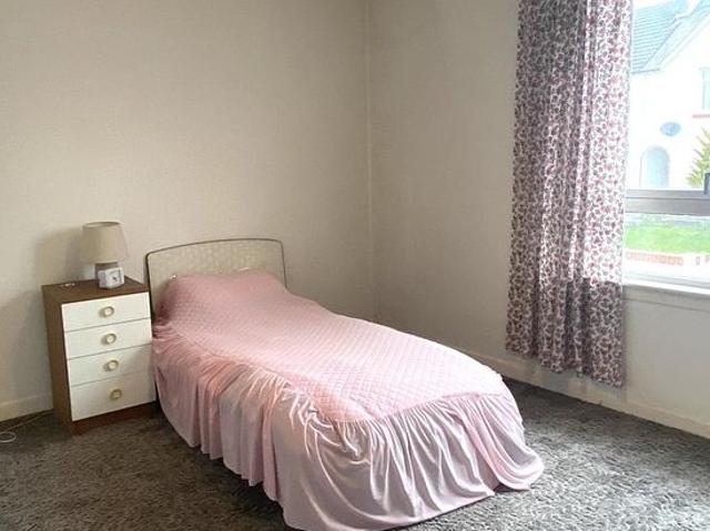 2 bedroom flat in Glasgow