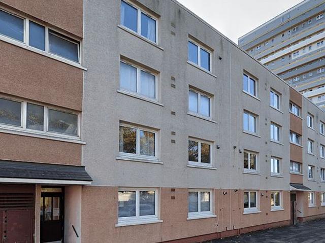 2 bedroom flat in Glasgow