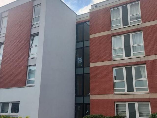 2 bedroom flat in Glasgow
