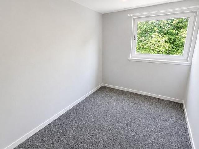 2 bedroom flat in Glasgow