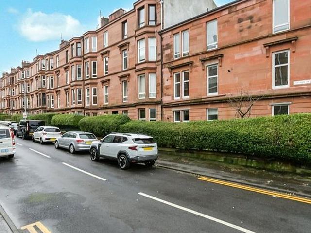 2 bedroom flat in Glasgow