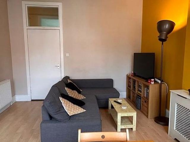 2 bedroom flat in Glasgow