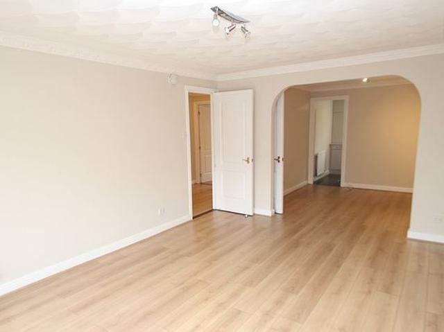 2 bedroom flat in Glasgow