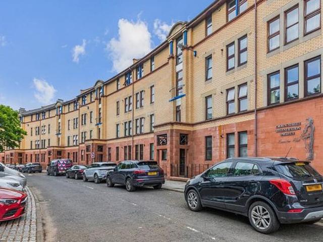 2 bedroom flat in Glasgow