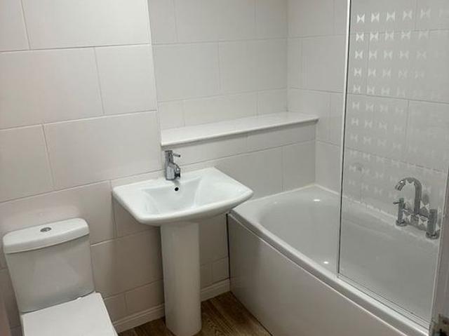 2 bedroom flat in Glasgow