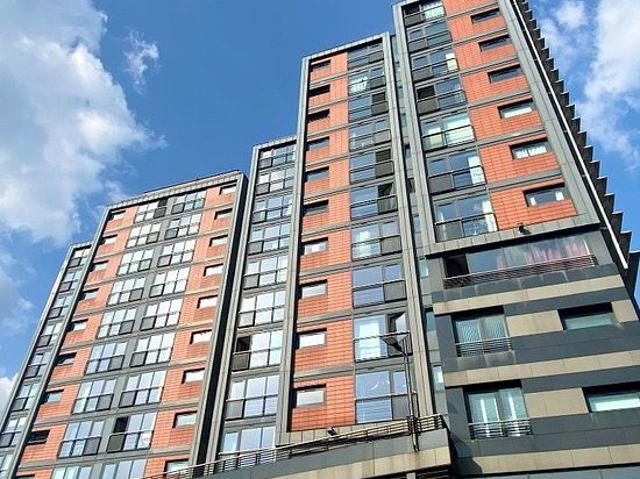 2 bedroom flat in Glasgow