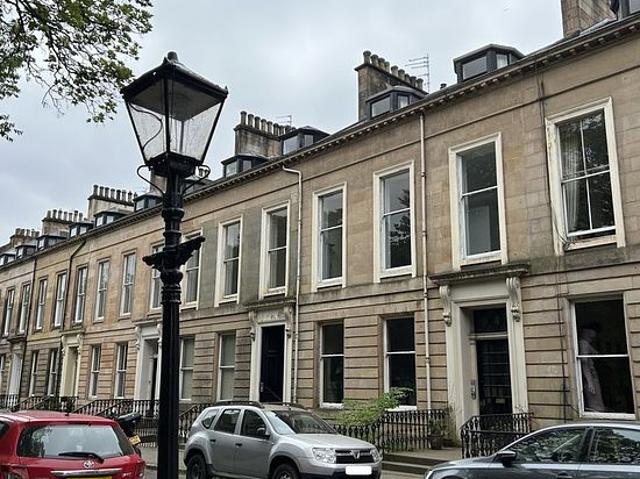 2 bedroom flat in Glasgow