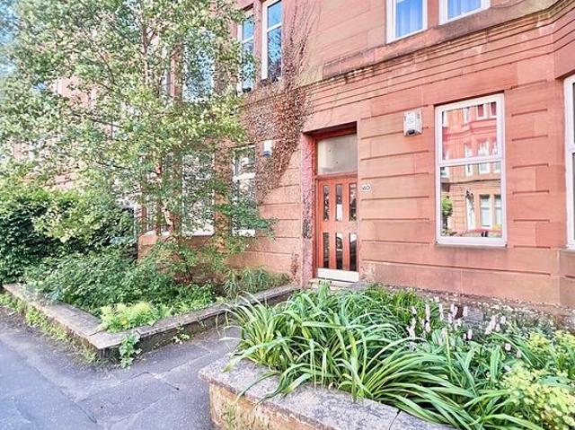 2 bedroom flat in Glasgow